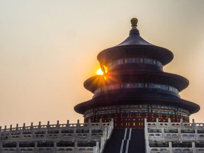 5-Hour Small Group Tour: Temple Of Heaven And Summer Palace | Power ...