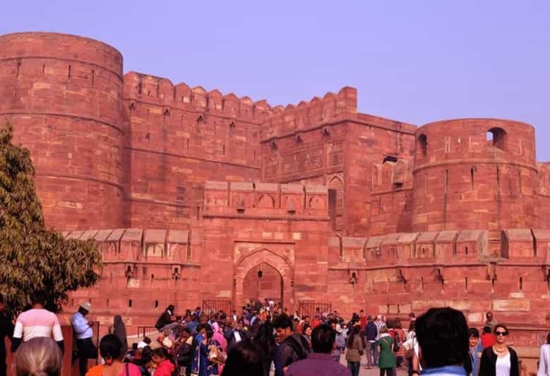 Agra City Sightseeing With Transports & Tour Guide | Power Traveller