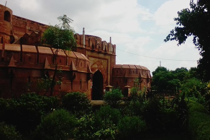 Agra Tour From Delhi in First Class Train | Power Traveller