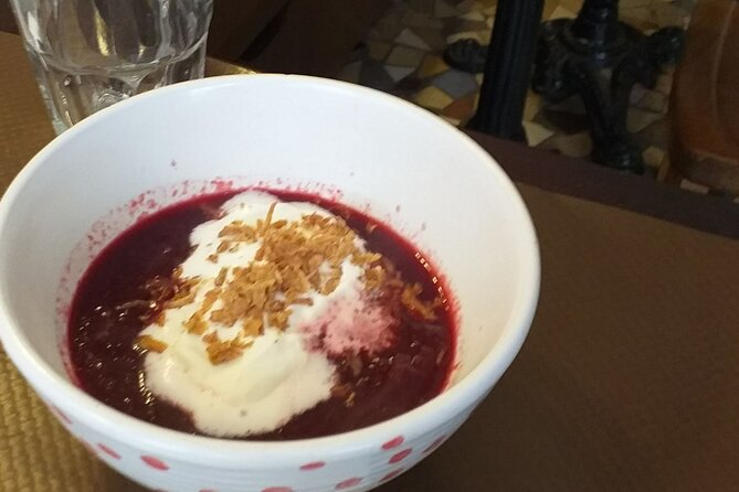 All Inclusive Food & History Tour of Montmartre With Local Guide ...