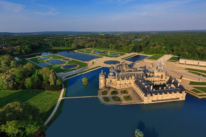 Château De Chantilly Tour From Paris Including the Great Stables of the ...