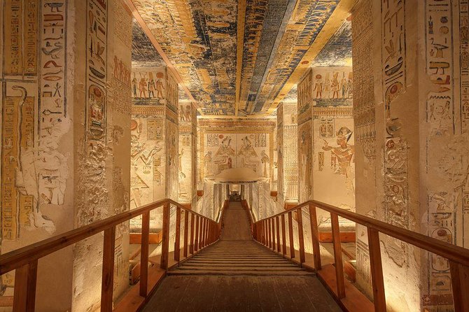 Discover Luxor East and West Banks Sightseeing -Full-Day Tour (Private ...