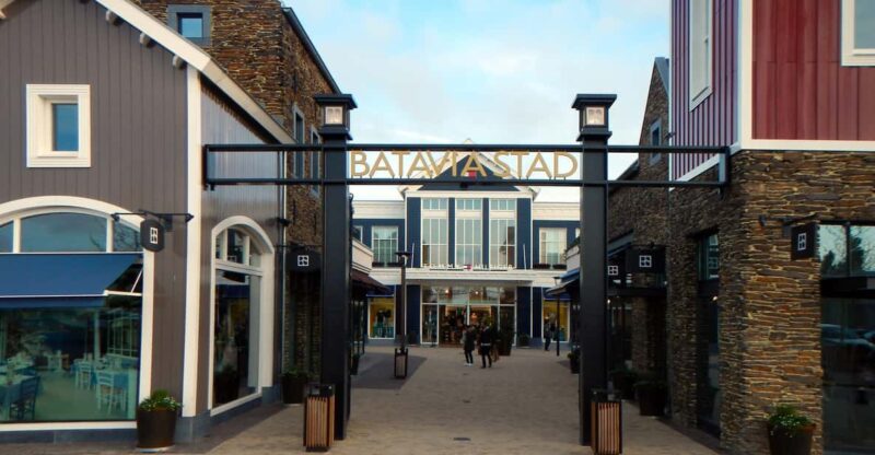 From Amsterdam: Private Day Trip to Fashion Outlet | Power Traveller