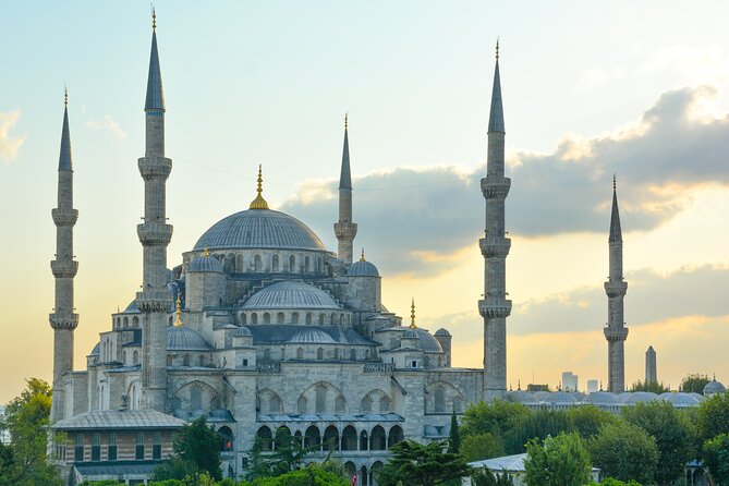Istanbul Mosques Walking Tour: Hagia Sophia and Blue Mosque | Power ...