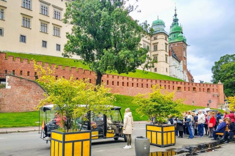 Krakow: Old Town Golf Cart Tour With Wawel Castle Tour | Power Traveller
