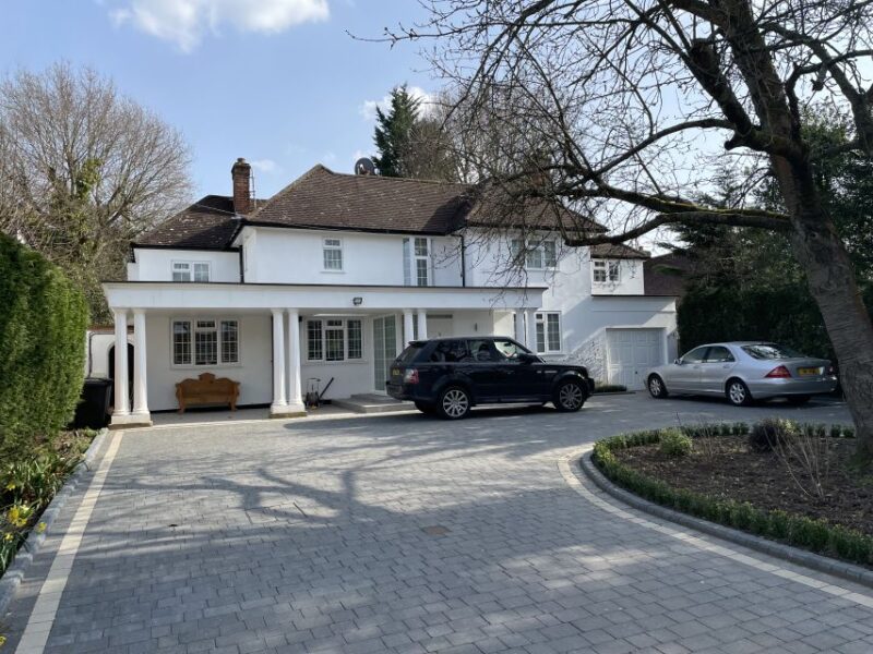 London: George Michael Tour by Black Taxi | Power Traveller