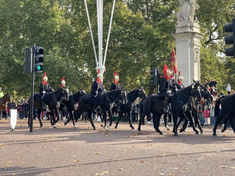 London: The Changing of the Guard Experience | Power Traveller