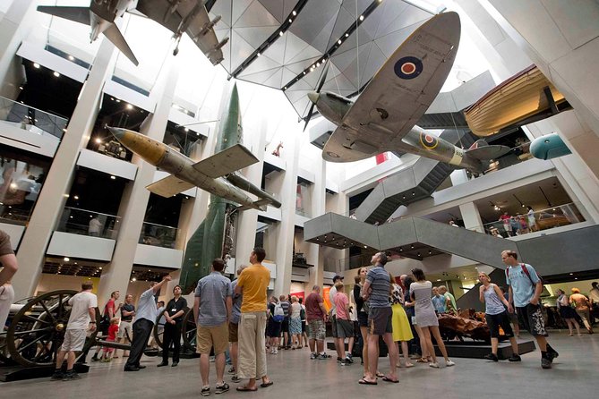London: WWII Churchill Blitz Walk & Imperial War Museum | Power Traveller
