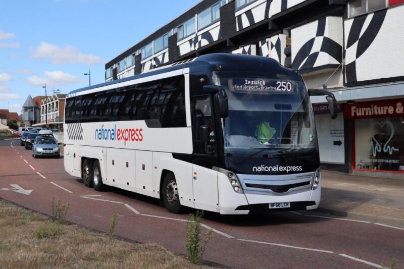 Luton Airport: Bus Transfer To/From Oxford Gloucester Green | Power ...