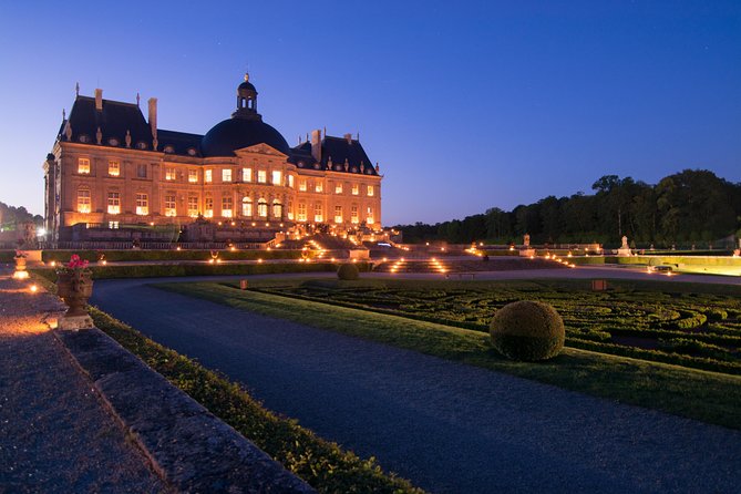 Luxury Evening Dining Experience at Chateau De Vaux-Le-Vicomte | Power Traveller