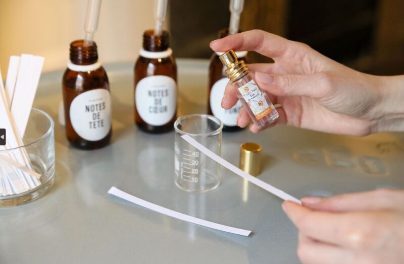 Mini Perfume Workshop - Paris - in English | Power Traveller