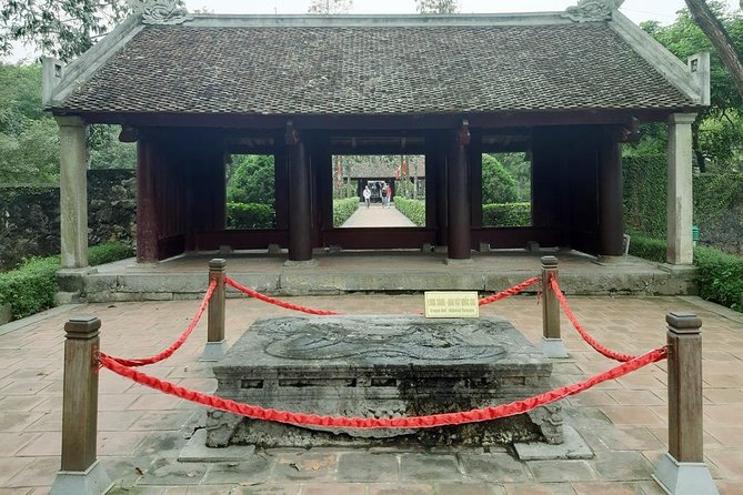 Ninh Binh - Hoa Lu - Tam Coc - Mua Cave Day Trip: Hiking, Boat Trip, Bike, Lunch | Power Traveller