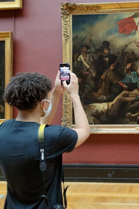Paris: Louvre Museum Audio Guide via Smartphone App | Power Traveller
