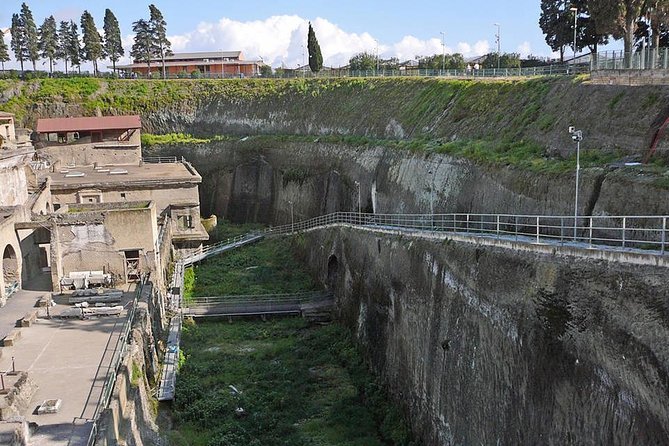 Pompeii, Herculaneum and Vesuvius Private Guided Tour | Power Traveller