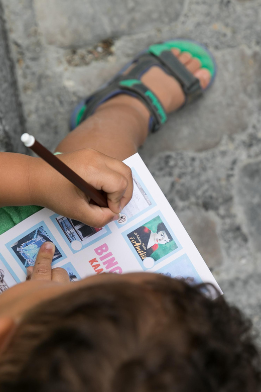 Private Guided Scavenger Hunt Tour Montmartre, Paris | Power Traveller