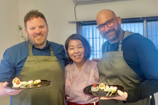 Private Mochi Sweets Making Class Near Shibuya Area | Power Traveller