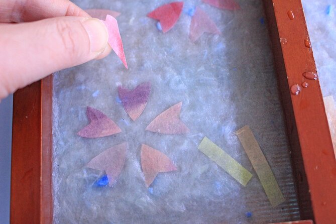 Private Paper Drawing Art Workshop in Ueno | Power Traveller