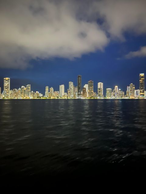 Private Sunset: Open Bar Boat Party With Music and Games | Power Traveller