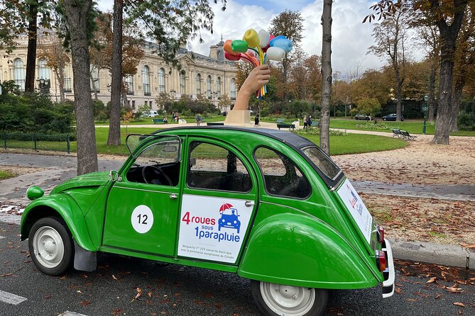 Private Tour Paris 3 Hours in Vintage Citroën 2CV | Power Traveller