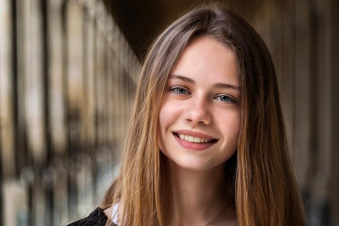 Professional Photo Shoot Walking Tour in Central Paris | Power Traveller