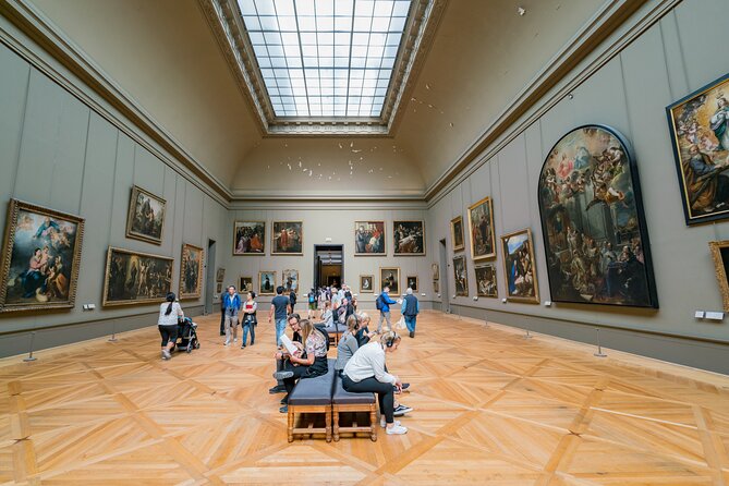 Semi-Private Louvre Museum Tour With Reserved Access | Power Traveller
