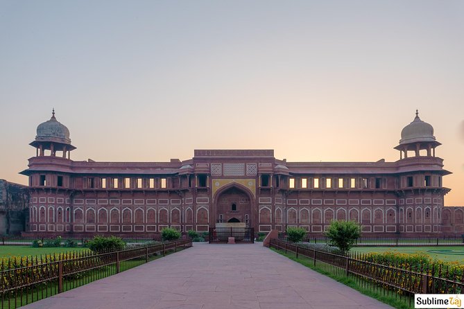 Taj Mahal and Agra Fort Private Day Tour With 5 Star Lunch | Power Traveller