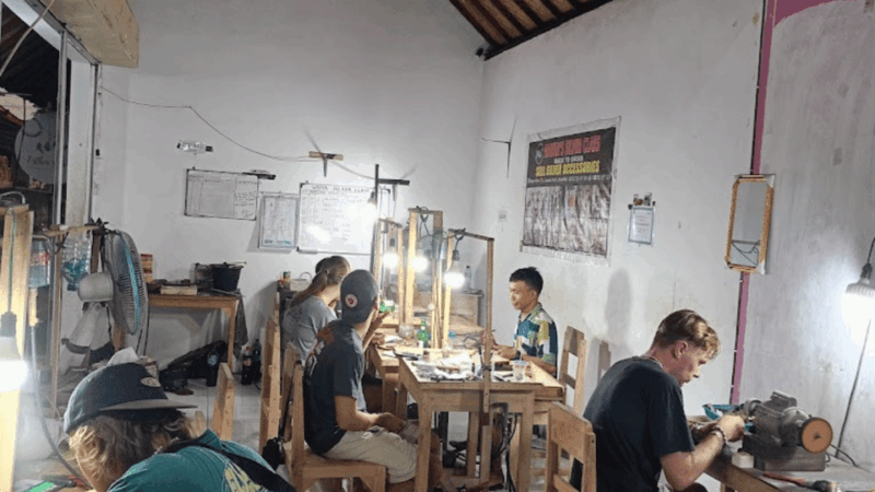 Ubud: Silver Class Making Workshop With 7g of Silver | Power Traveller