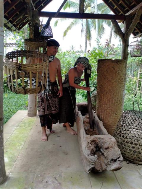 Ubud : Visit Waterfall, Umah Bali Kuno & Tirta Empul Temple | Power ...