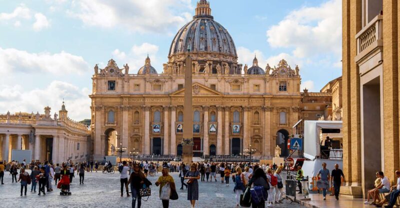 Vatican Tour: Classical and Contemporary Masterpieces | Power Traveller